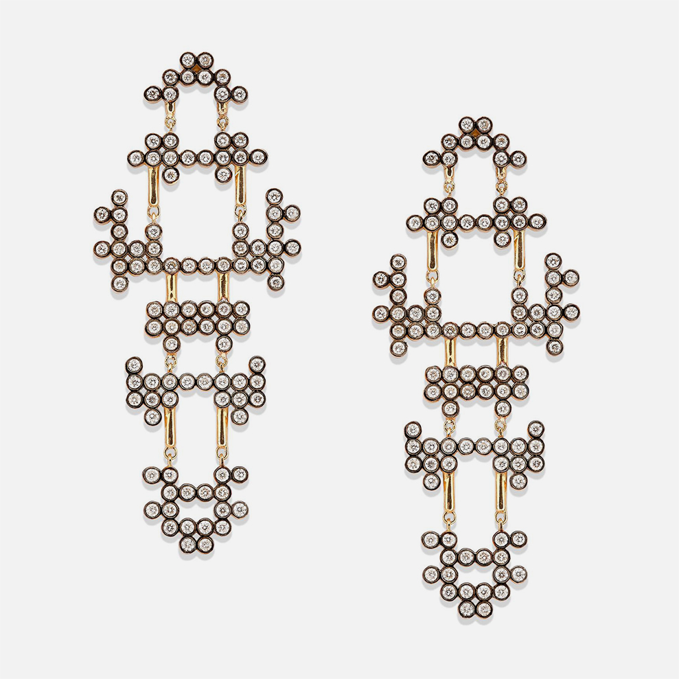 Семь греков – Стиль